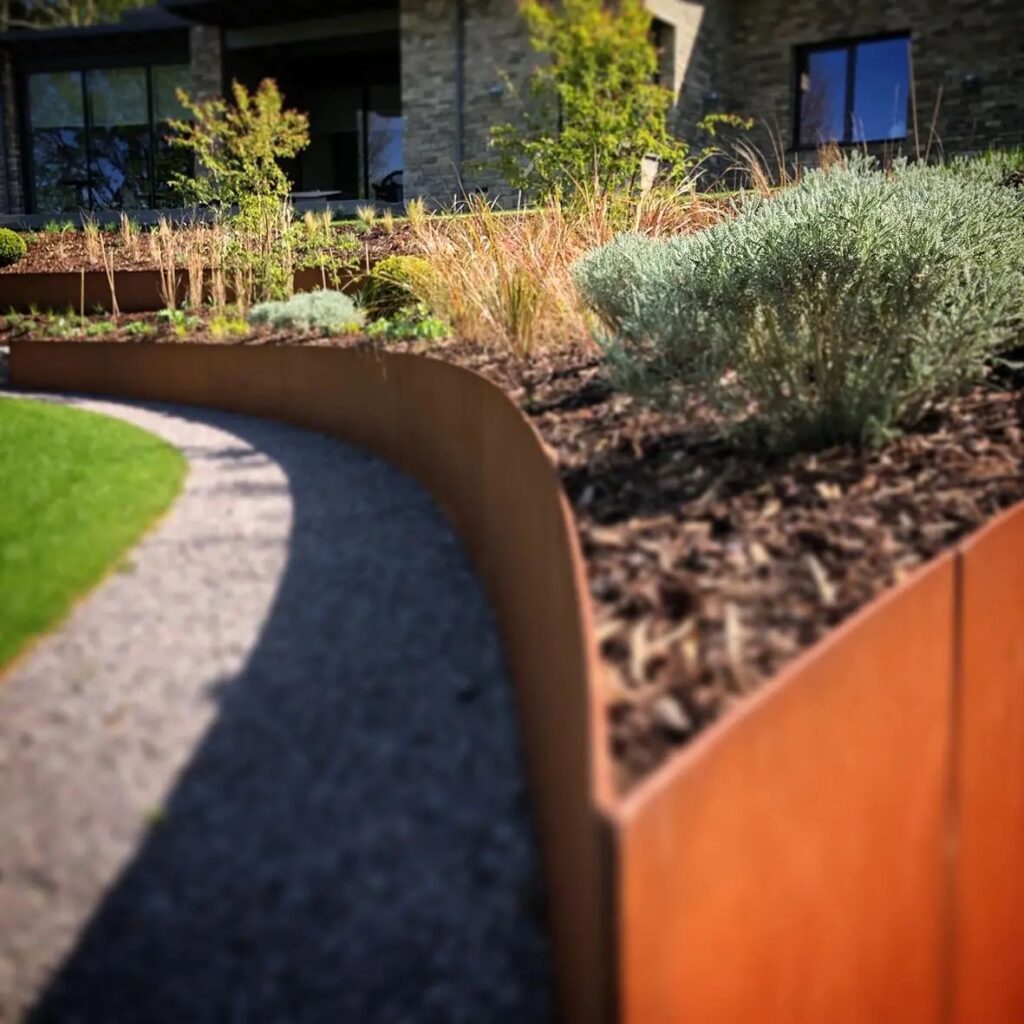 Garden Edging Solutions | Steel Garden Edging Australia